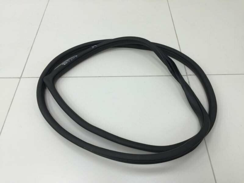 Уплотнитель проема двери задней левой Kia Rio 4 FB 2017