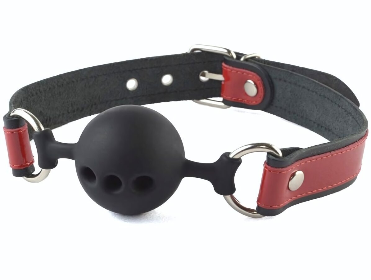 Кляп-шар силиконовый на кожаных ремешках, черный/красный, коллекция BDSM accessories