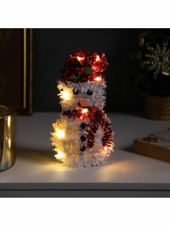 Светодиодная фигура из мишуры "Снеговик в красном", новогодняя светящаяся фигурка, декоративное украшение, праздничный декор на новый год, 16х9 см, 10 LED, свечение тёплое белое