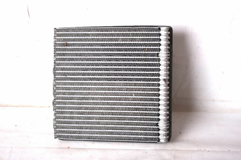 Испаритель кондиционера Skoda Octavia II