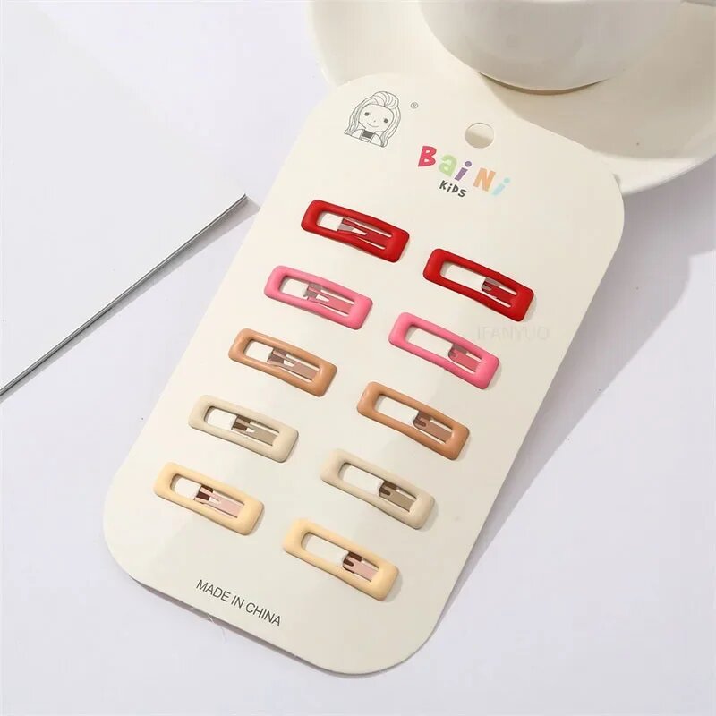 Картуз  для девочек и женщин