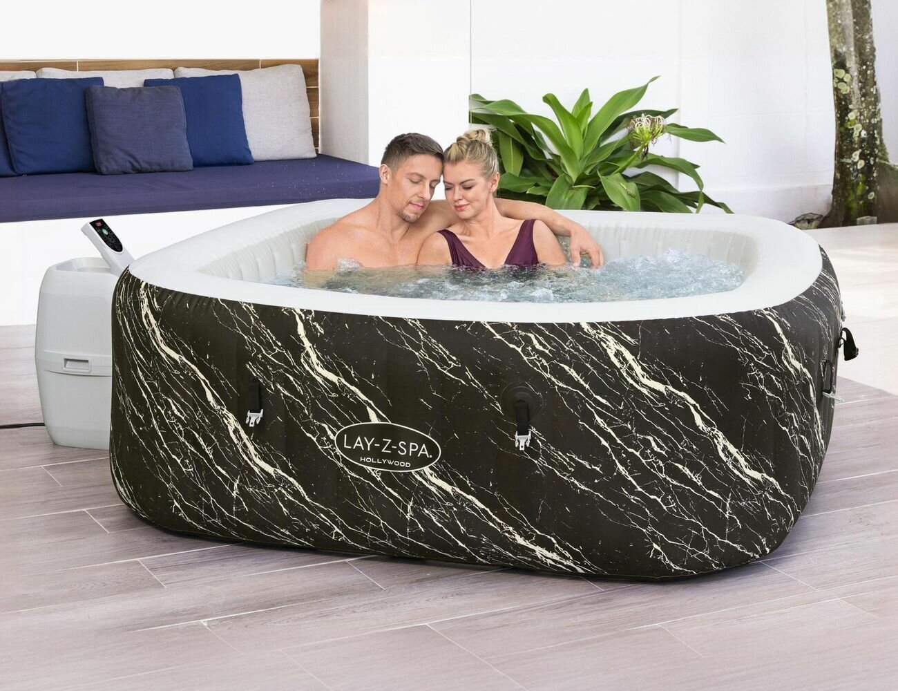 Надувной СПА бассейн Bestway LAY-Z-SPA Hollywood Luxe с аэромассажем и подсветкой, 180x66 см