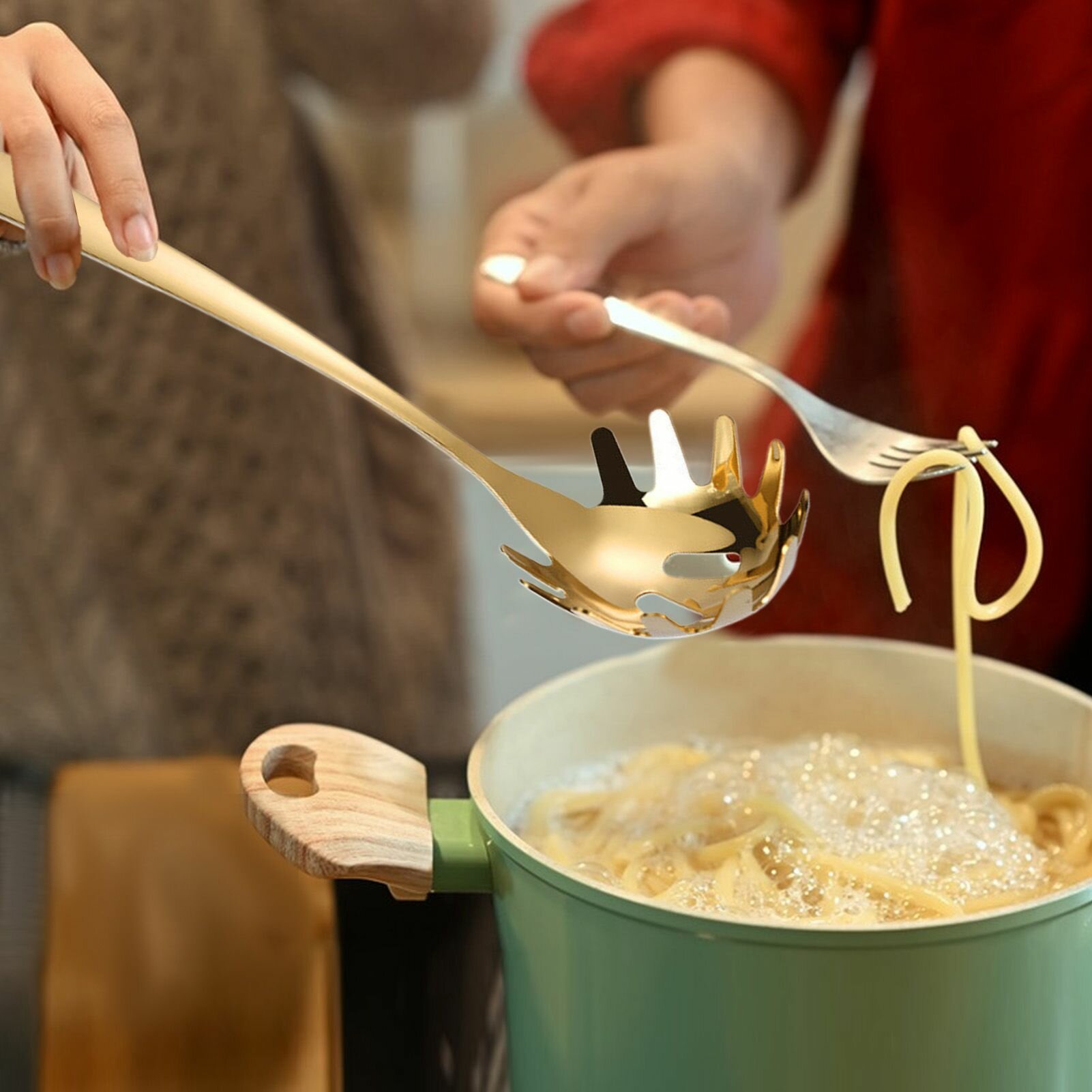 Ложка для пасты с зубцами из нержавеющей стали, удобная и компактная кухонная принадлежность для спагетти и лапши