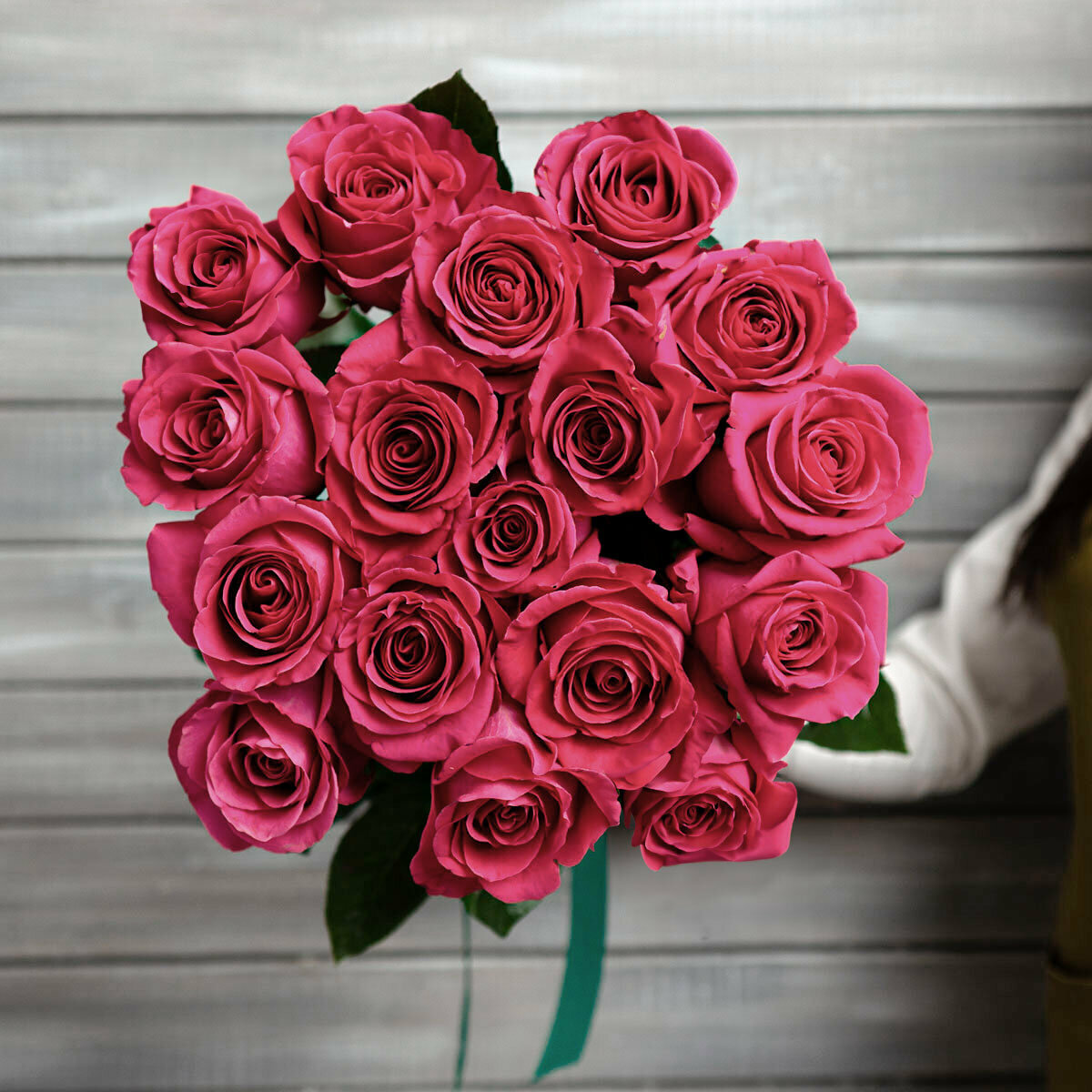 Монобукет Букет Маркет "17 красных роз", Эквадор, высота 50см