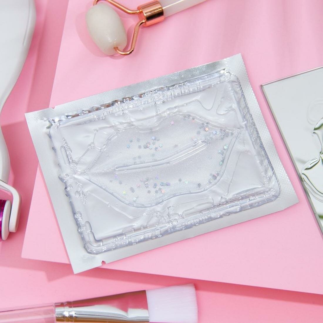 Патч для губ гидрогелевый увлажняющий «Переливающаяся луна», прозрачный