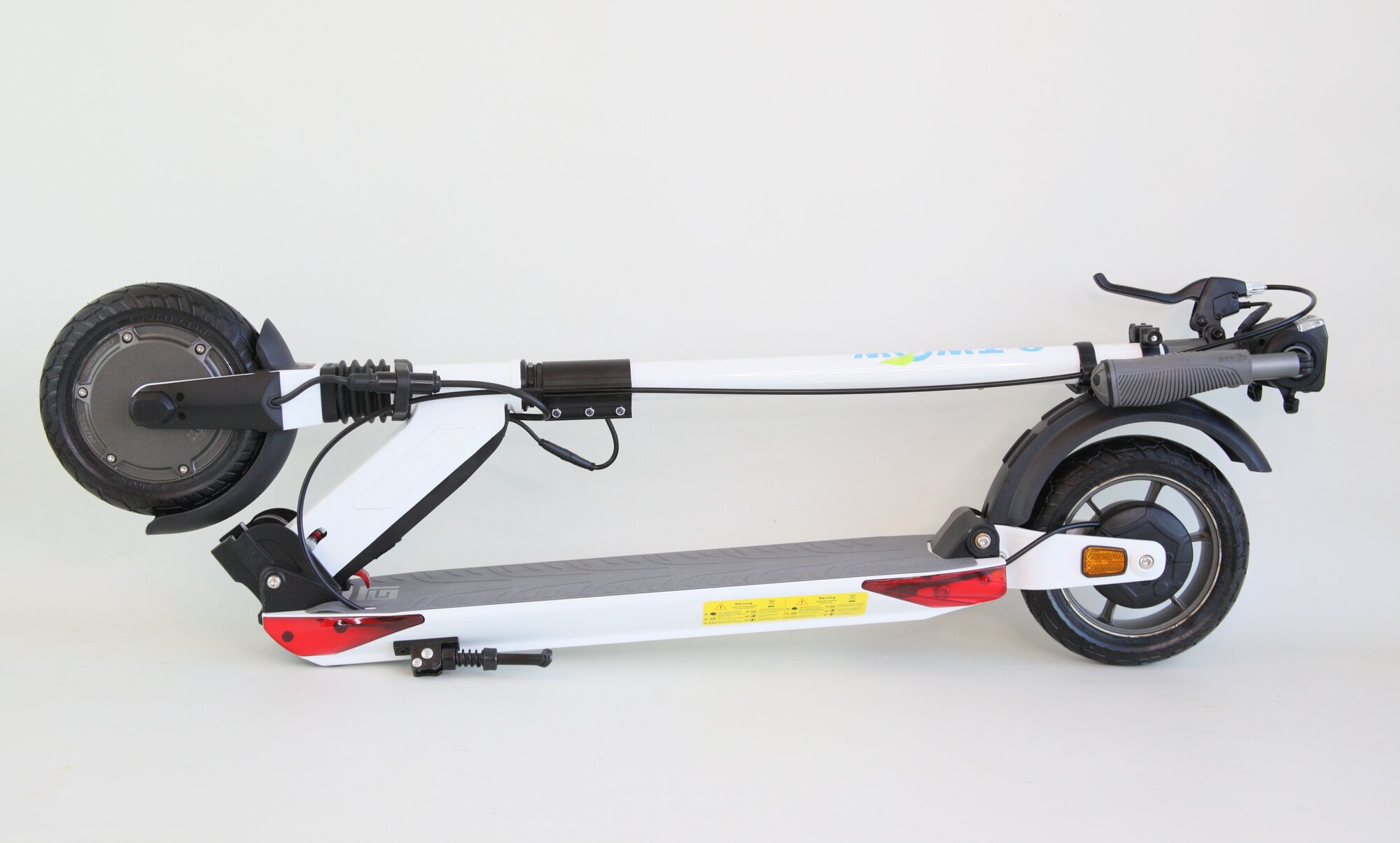 Электросамокат E-TWOW GT Sport 47V 10.2Ah белый 40 км/ч, 13.4 кг, 110 кг, 45 км лёгкий мощный европейская версия