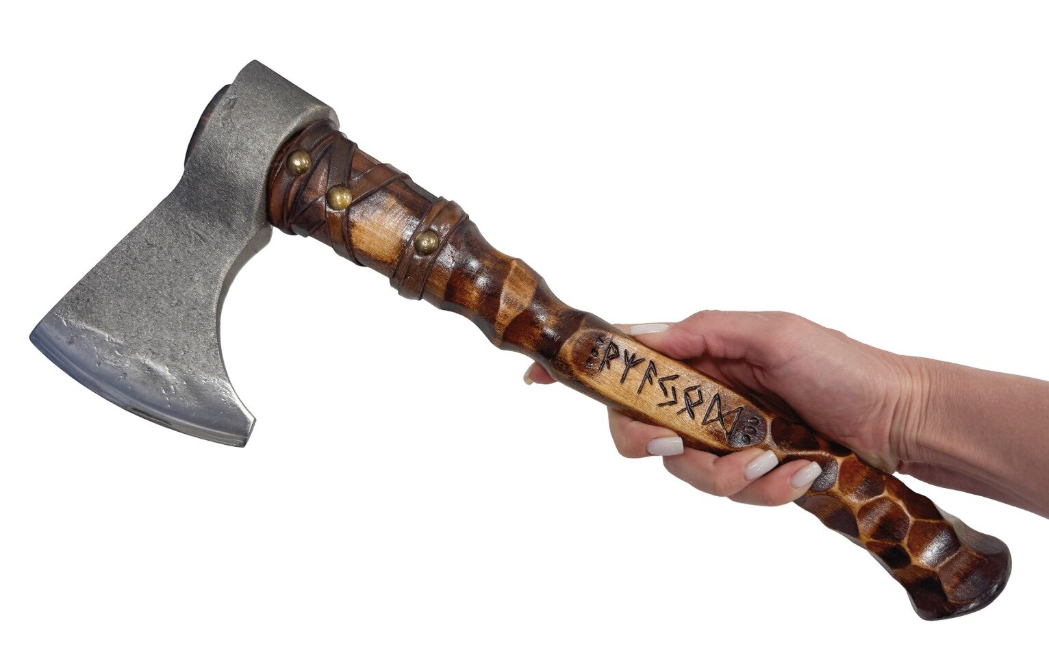 Топор Арагар походный рунный