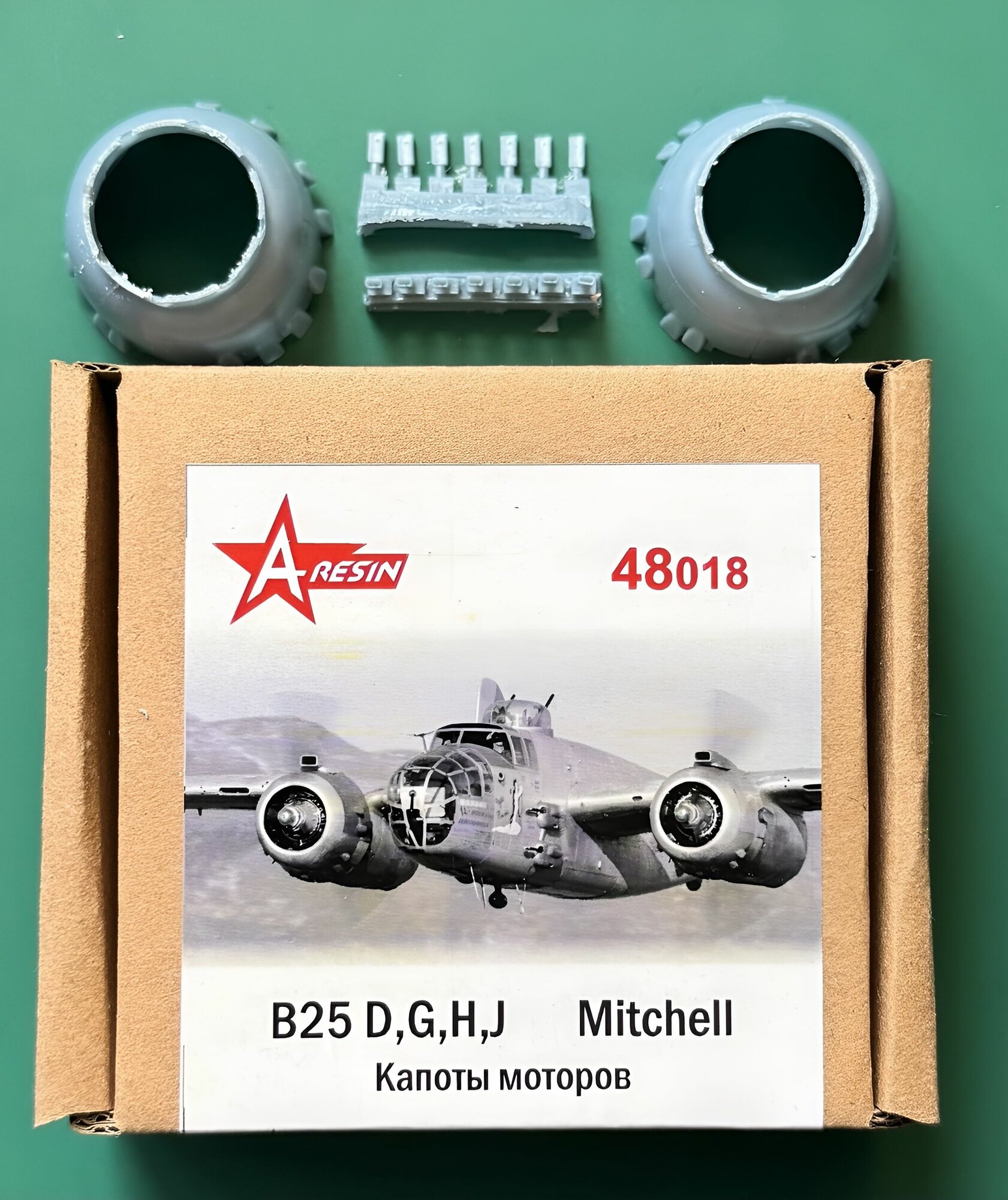 Капоты моторов, выхлопные патрубки для модели самолета B-25 Mitchel D, G, H, J, масштаб 1/48 (смола, литье)