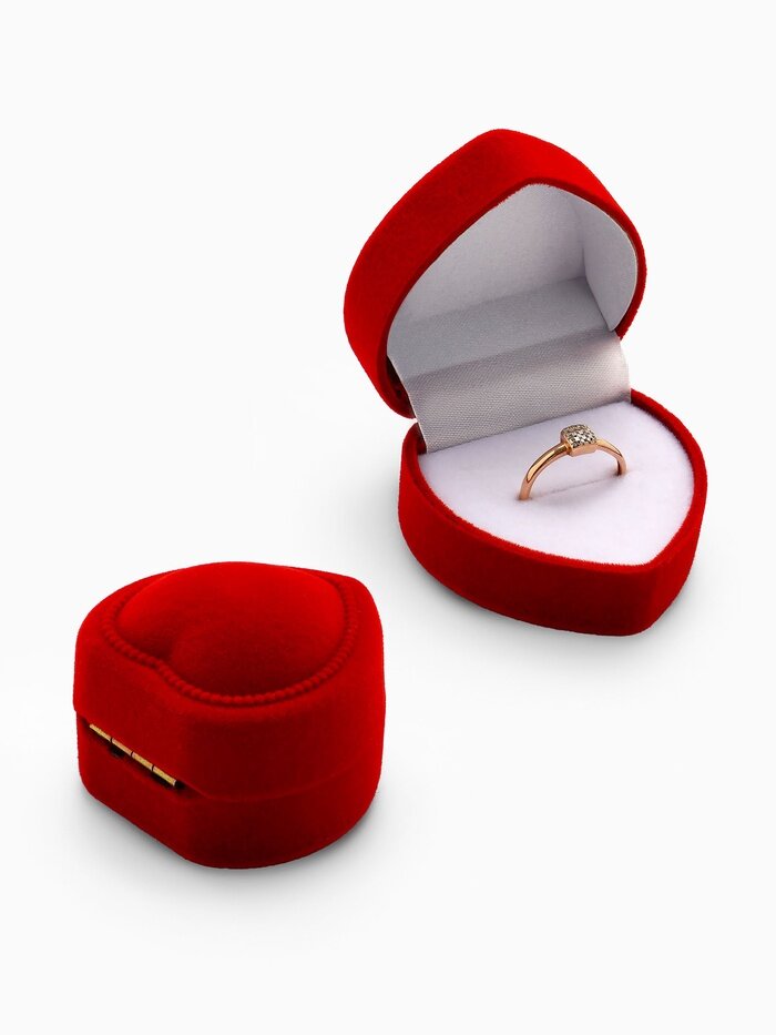 Футляр под кольцо, серьги Сердце с рамкой из точек, бархатный, 5×5 см (±0.5 см ), красный