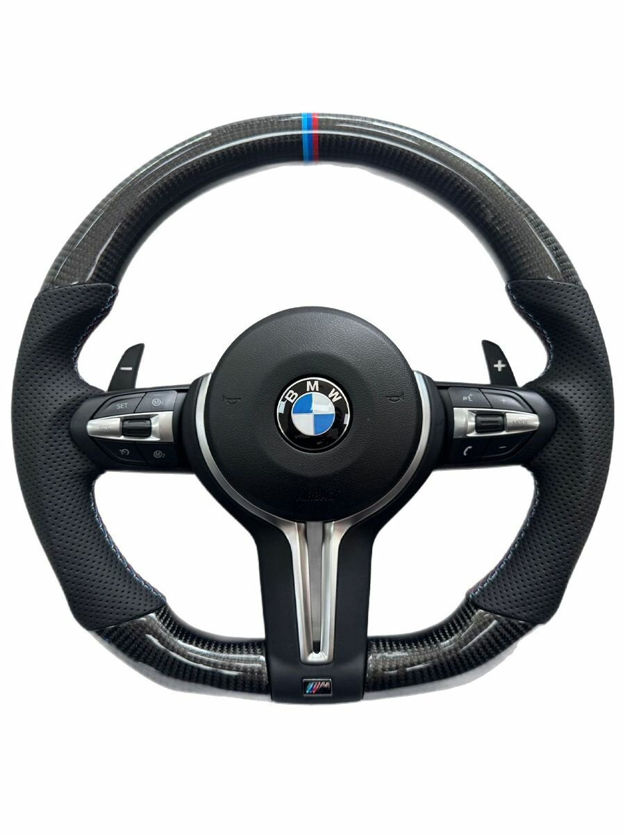Подходит для BMW M5 F10 F10 F11 F18 F06 F12 F13 F01 F02 F03 F10 F90 F06 F12 F13 F91 F92 Рулевое колесо в сборе из углеродного волокна с подушкой безопасности.