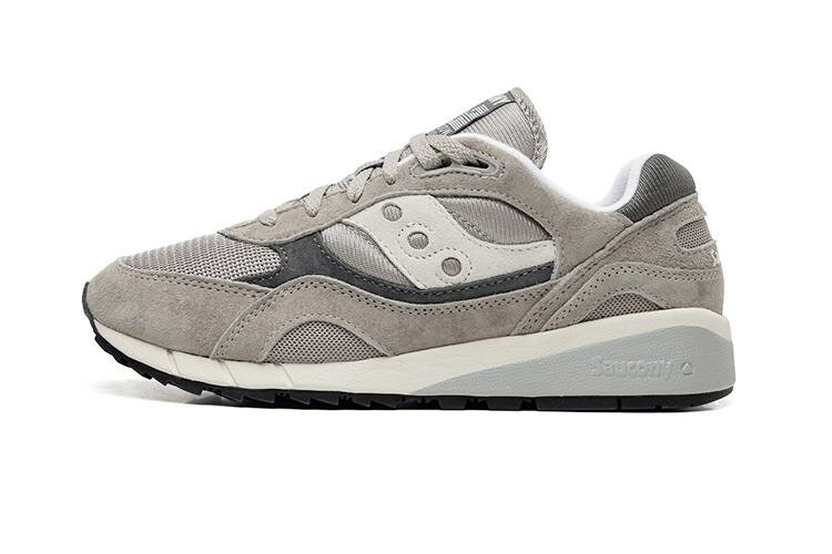 Кроссовки 650