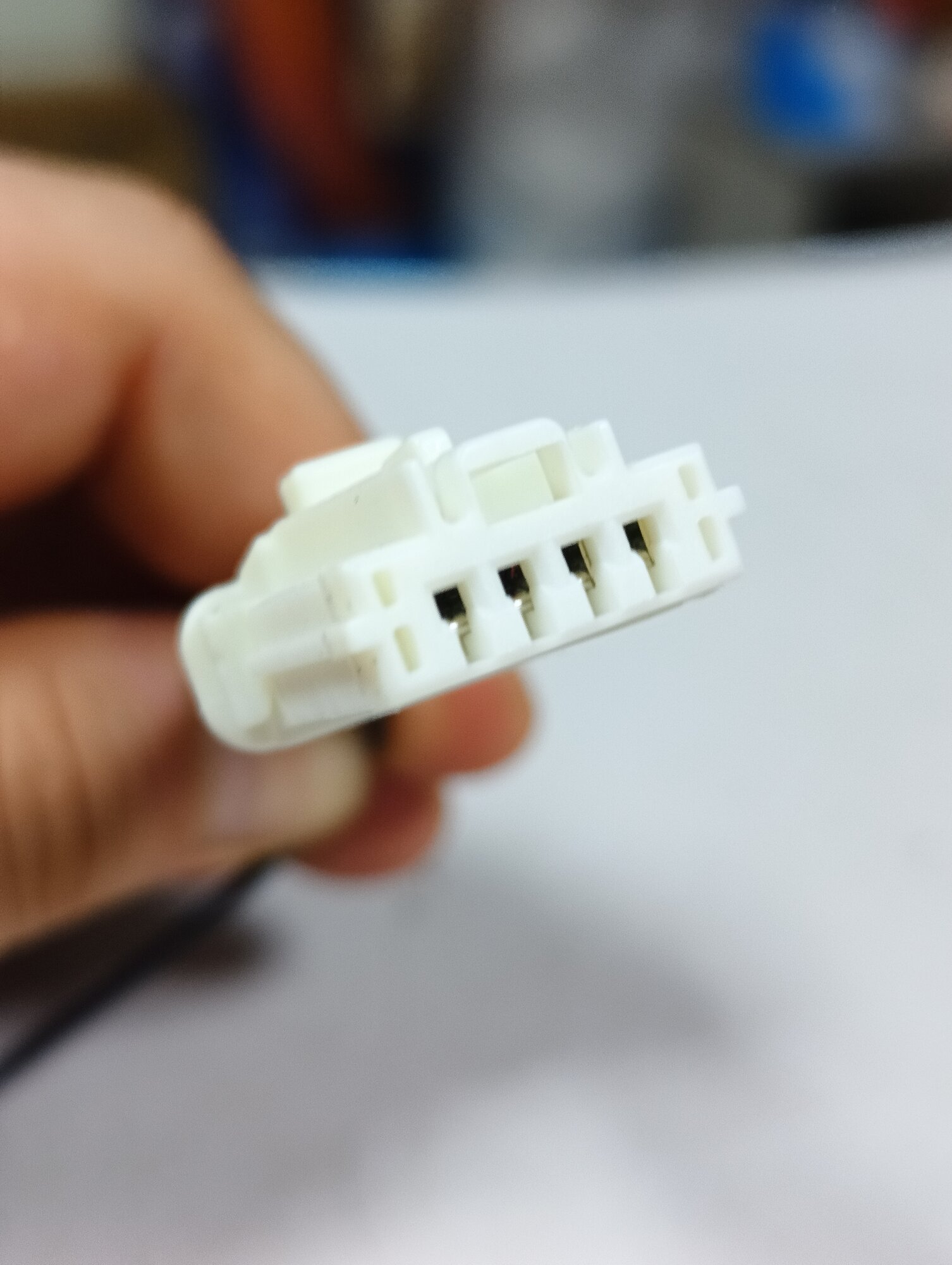 Разъем (штекер) 4 контакта ВК стоп сигнала DongFeng LADA Renault Citroen