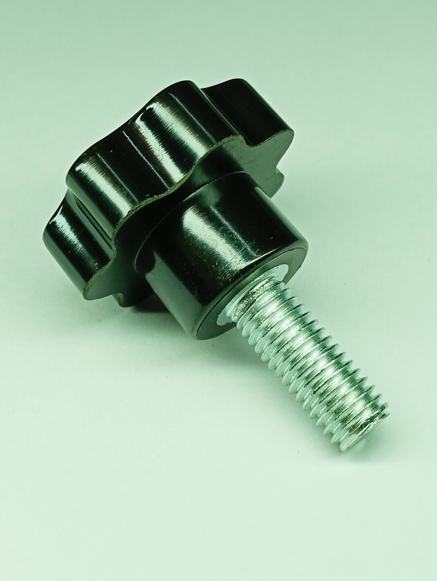 Болт барашковый М10х1,5х25