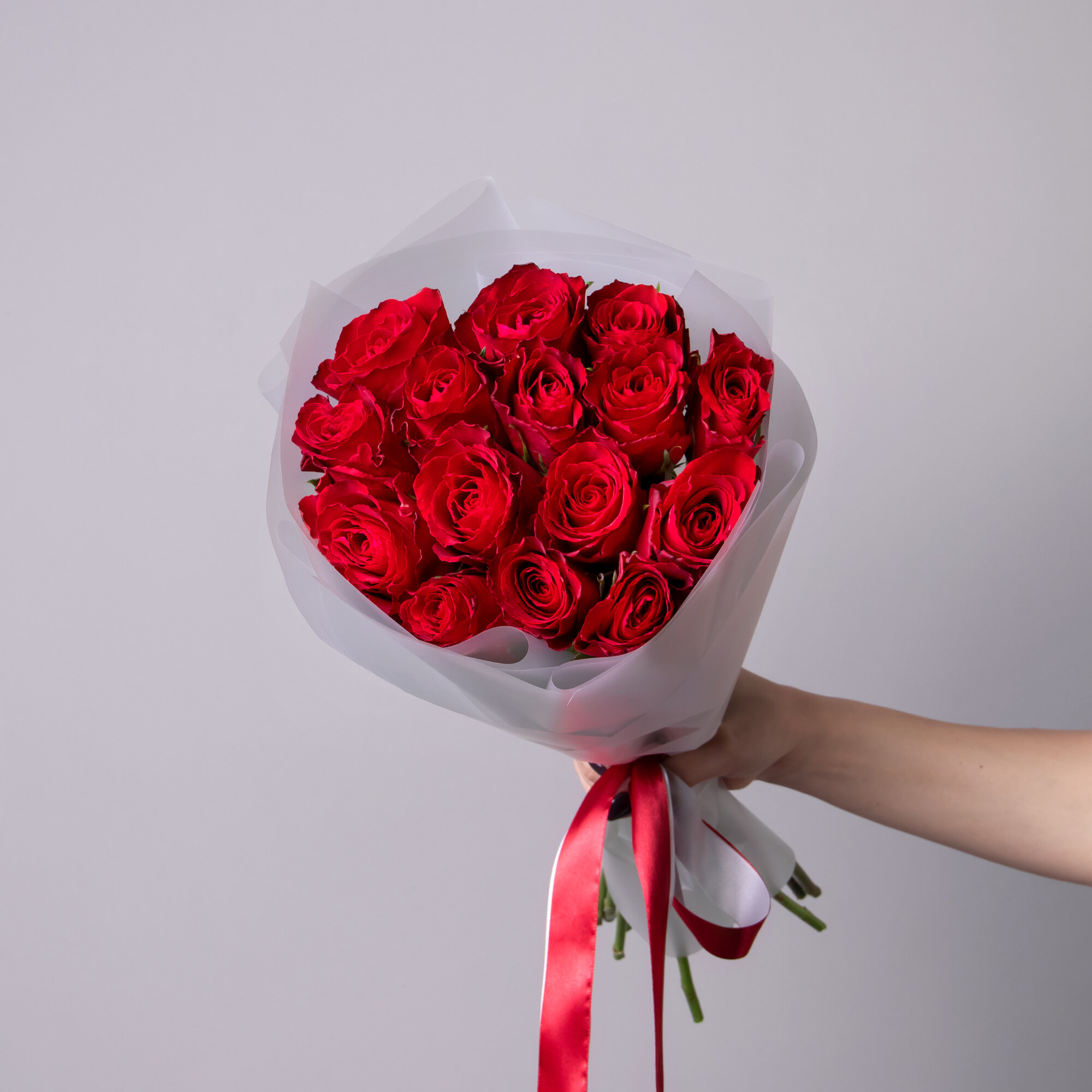 Букет Роза "Красная" 11 шт Высота 50 см в коробке и аквабоксе от "Простоцветы"