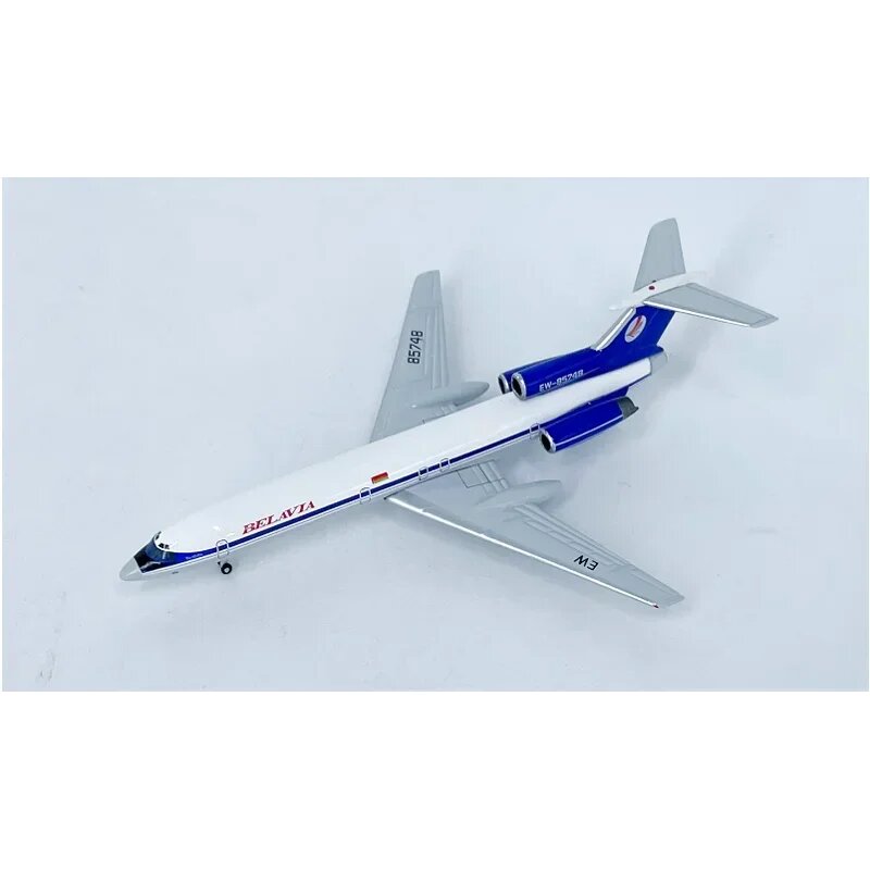 Модель самолета HYINUO TU-154M 1:500