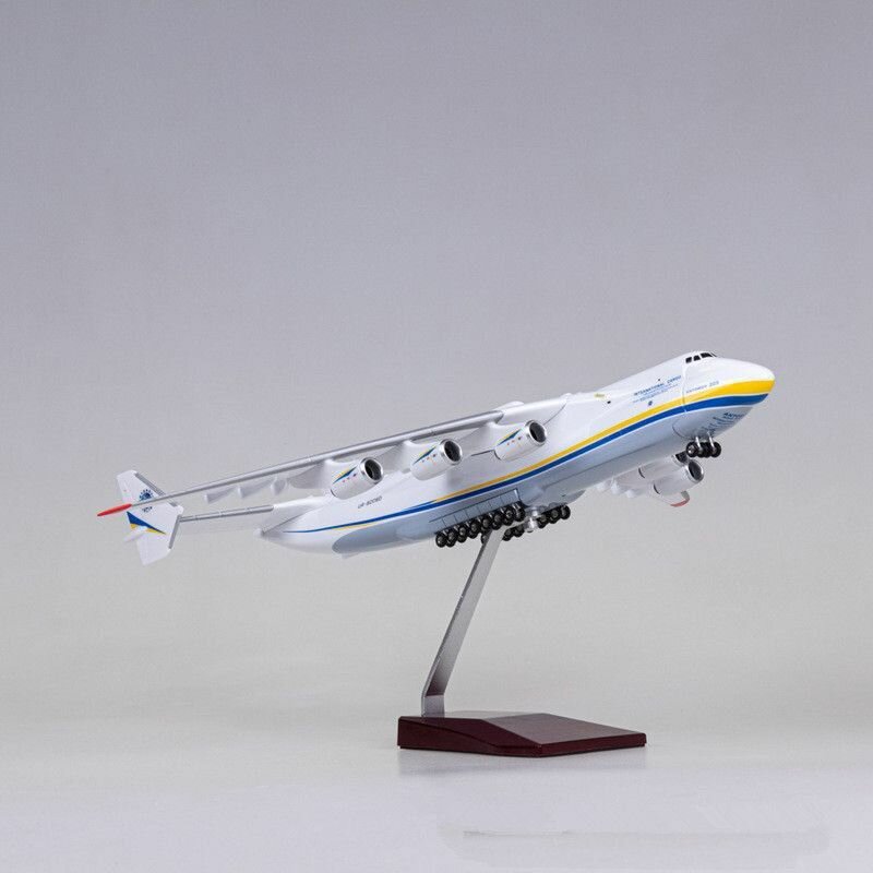 Модель самолета Ан-225 Мрия 1:200 — коллекционная модель самолета, модель Ан-225 42 см, самолет для коллекции