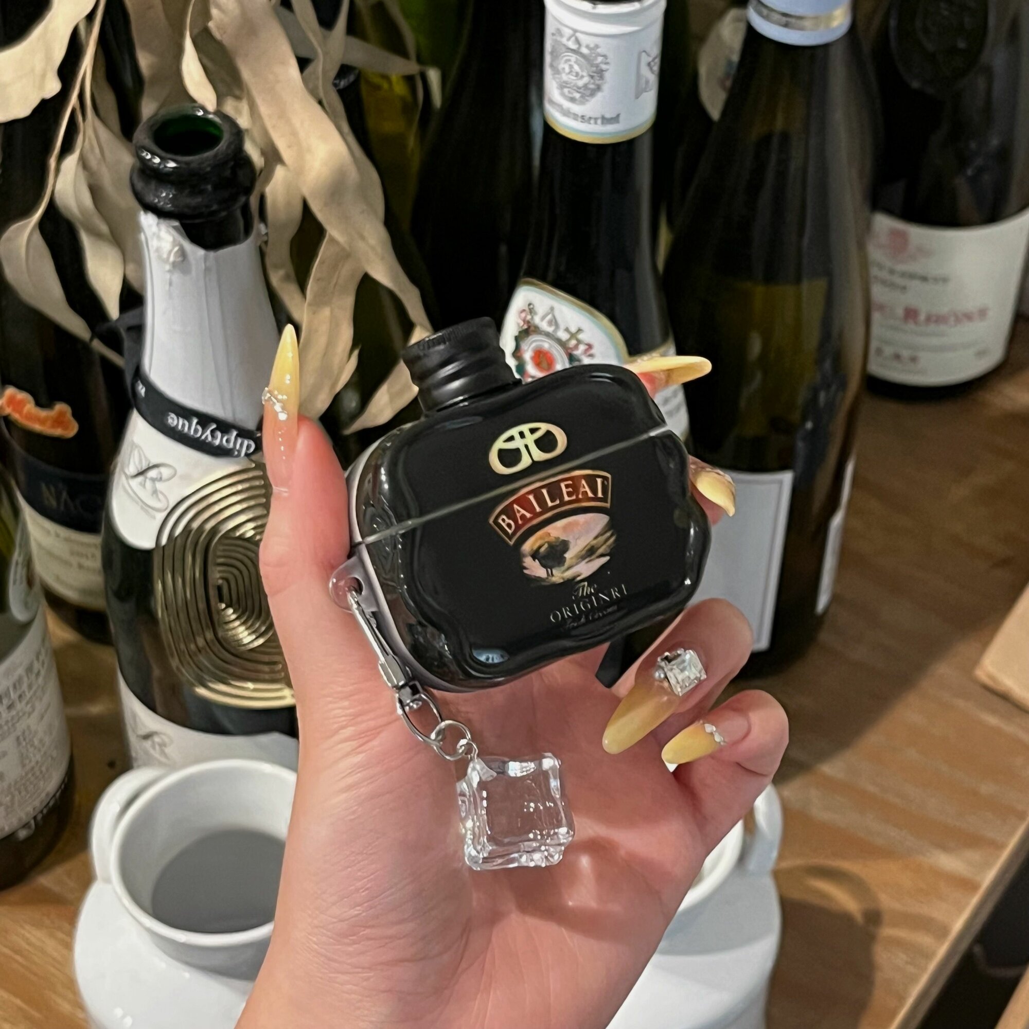 Чехол для AirPods 4 с подвеской в виде бутылки Baileys, креативный милый, защитный чехол, подарок для девушек