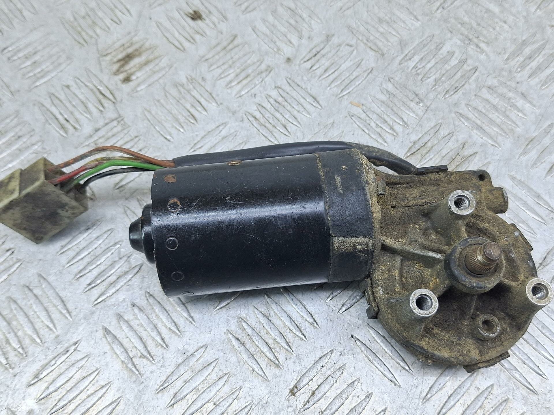 Моторчик трапеции дворников (стеклоочистителя) Mercedes-Benz Sprinter W901-905 рест. (2000 - 2006) 0390241346