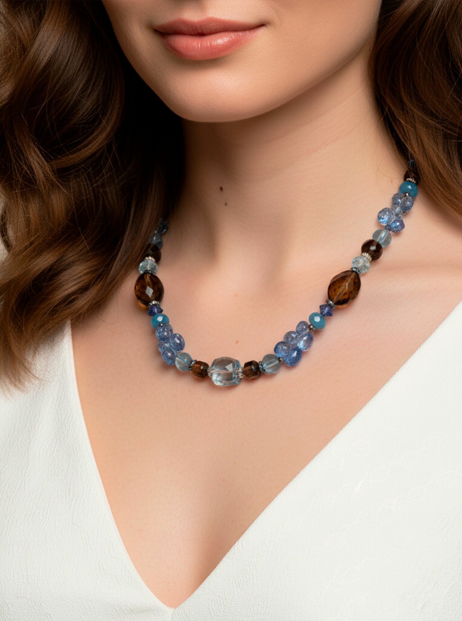 Бусы Diana Savitskaya, шпинель синтетическая