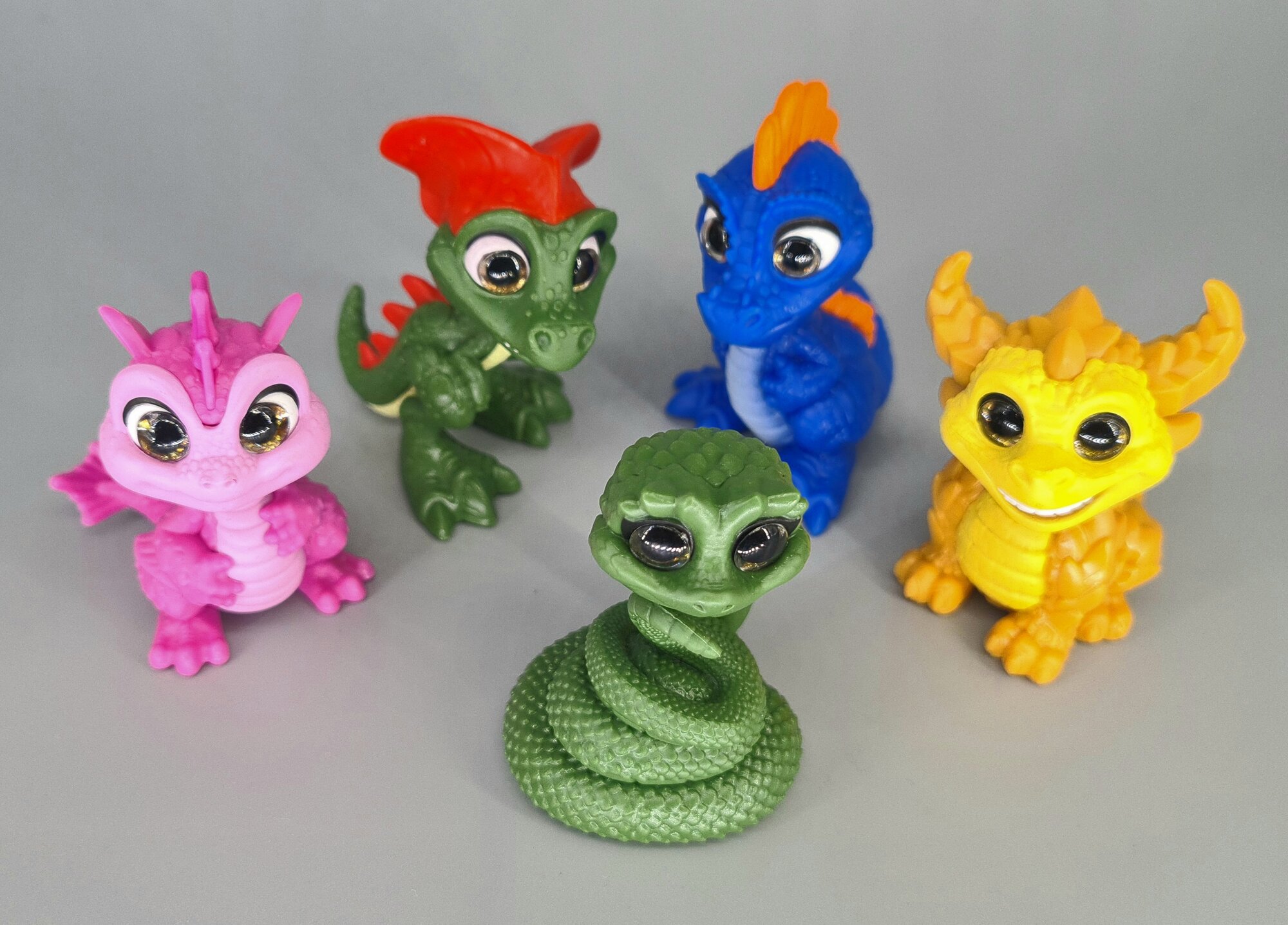 Фигурка дракончики комплект 5 штук - коллекционная серия Цветные Дракончики PROSTO TOYS Вкусно и точка, 2025 г