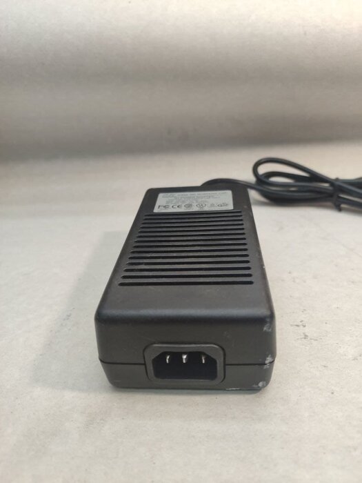 Блок питания внешний 24V 2.5A Power-Win PW-060A-01Y240 черный