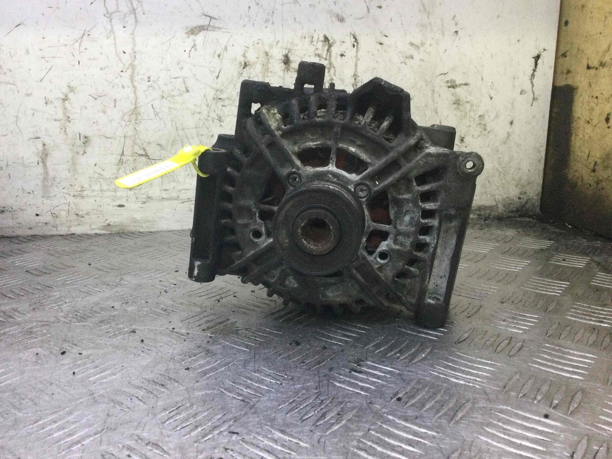 Б/У Генератор Mercedes C-klasse W203/S203/CL203 (2000-2004) 2004 г.