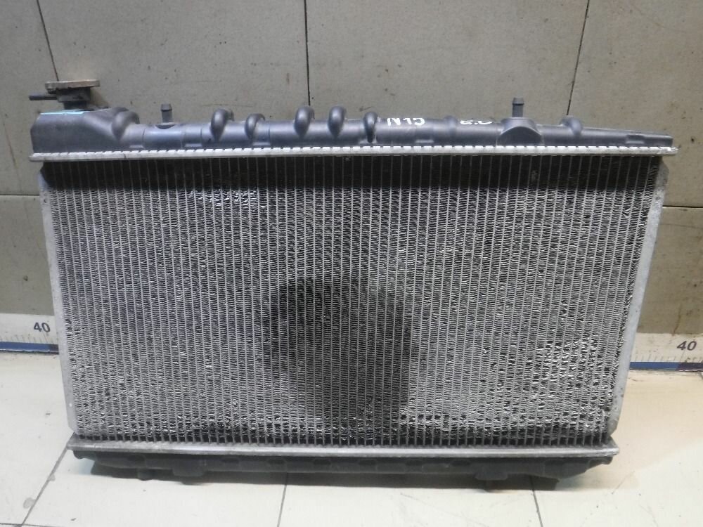 Радиатор основной Nissan Primera P10 2141071J00