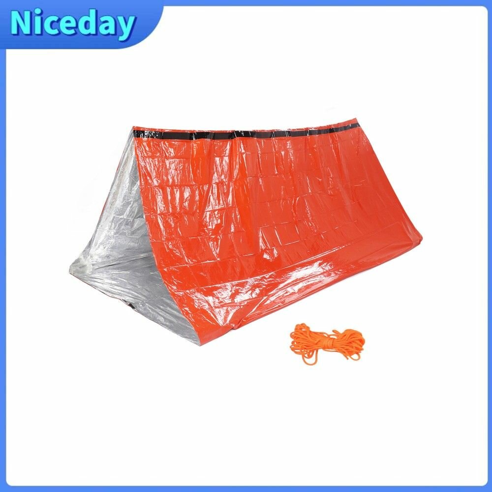 Легкая палатка из алюминизированной пленки.