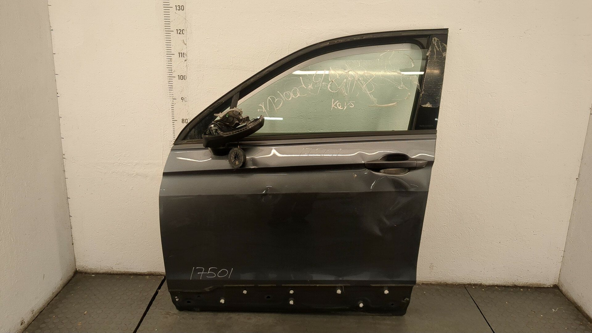 Дверь боковая (легковая) левая передняя Volkswagen Tiguan Б/У