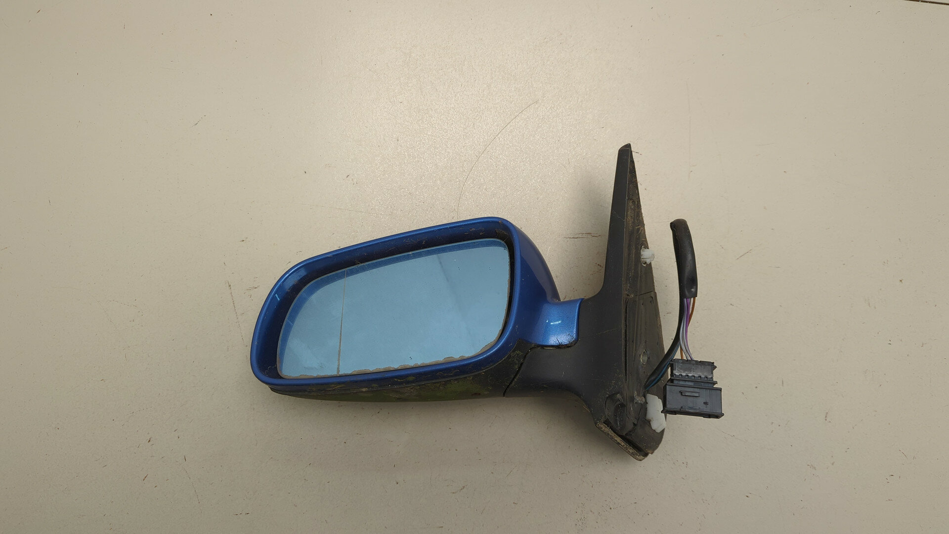 Зеркало боковое левое Volkswagen Golf 4 Б/У