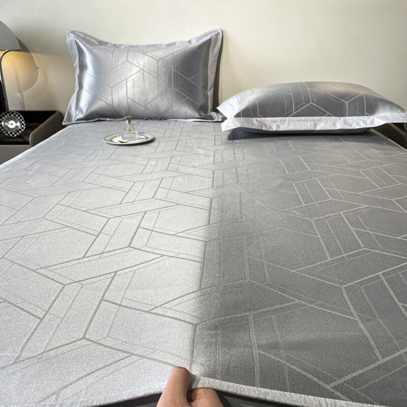 Класс А Низкопрофильная роскошь Высокоточная 7A Антибактериальная Пряжа-Окрашенная Машинная стирка Ледяной шелк Комплект постельного белья Охлаждающий мат Трехкомпонентный набор