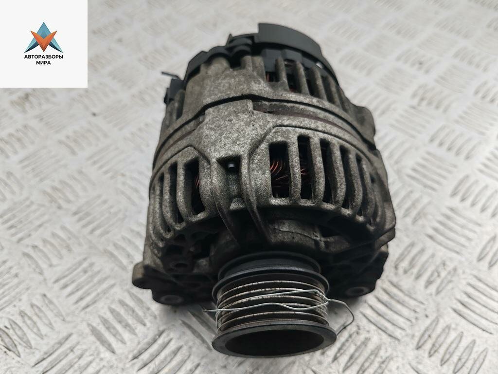 Генератор Volkswagen Golf 4 2002 028903028D