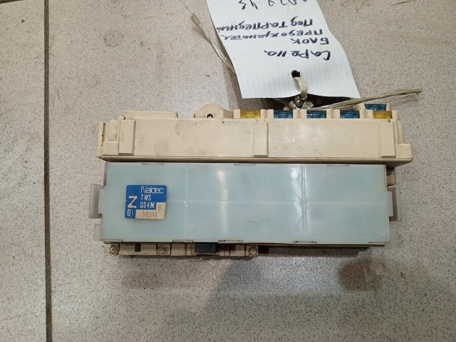 Блок предохранителей салонный от Mazda Capella CG 1994-1997