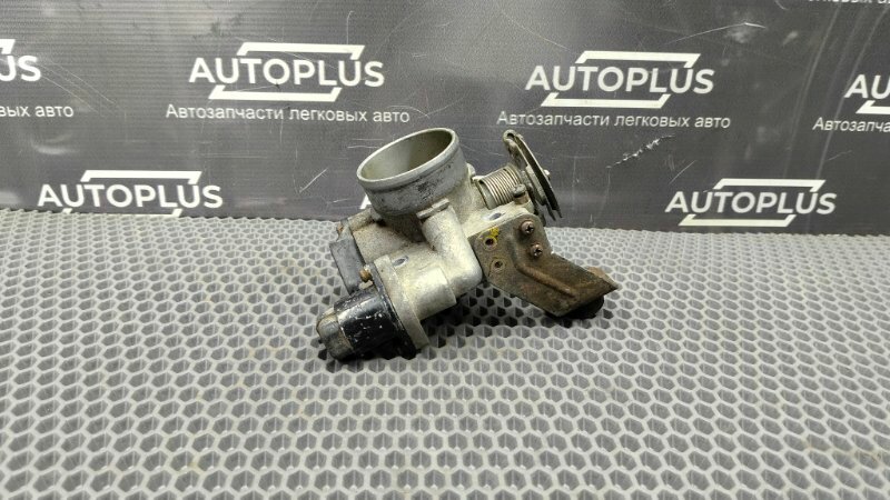 Дроссельная заслонка