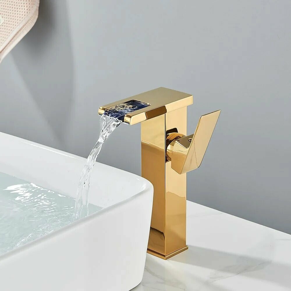 Светодиодный черный смеситель для раковины высокого стиля