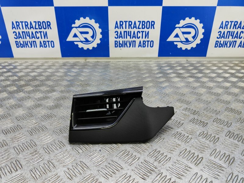 Б/У Дефлектор воздушный левый Skoda Rapid 2 / Шкода Rapid 2 1.6 CWVB 90 Л.С 2021