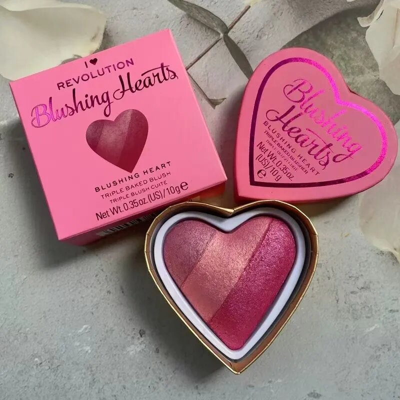 Make up revolution BLUSHING HEART Румяна Love highlight 10 г