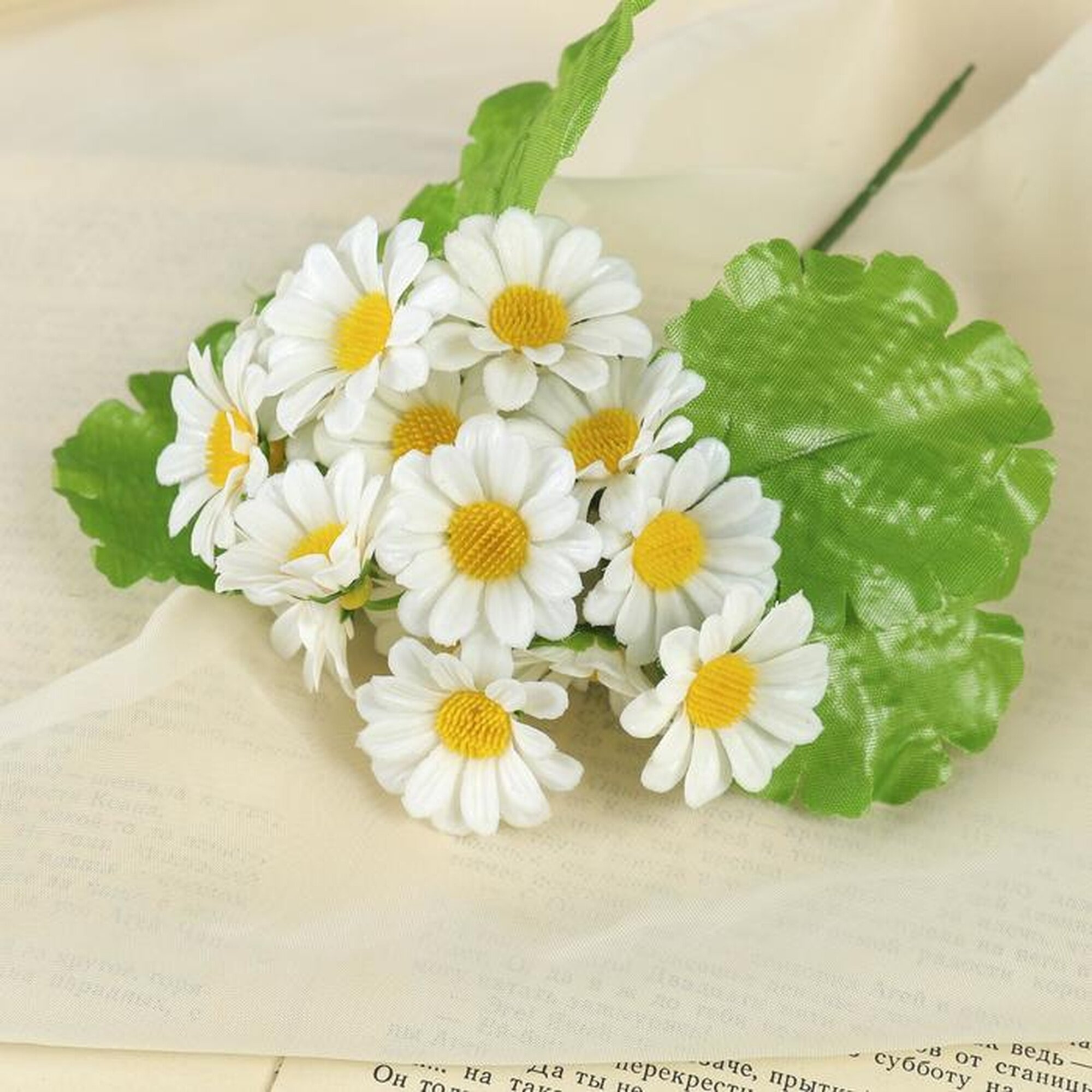 Букет Сима-ленд «Ромашки Галант», искусственный, 20 см, белый