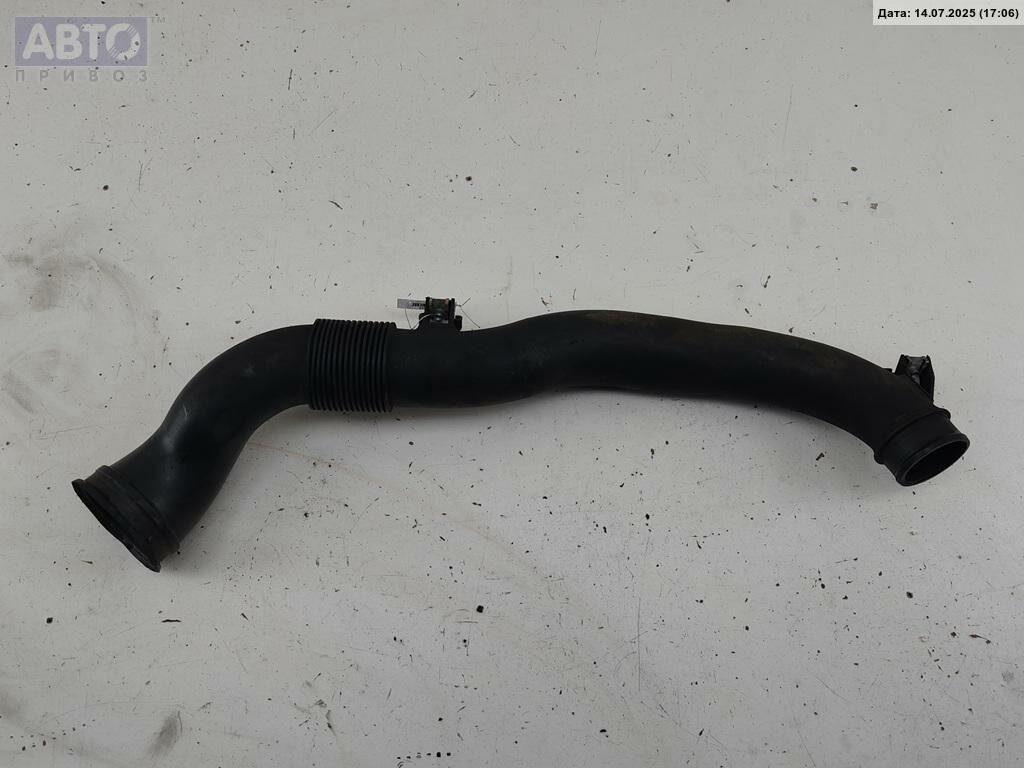 Патрубок Opel Vectra C (2002-2008)