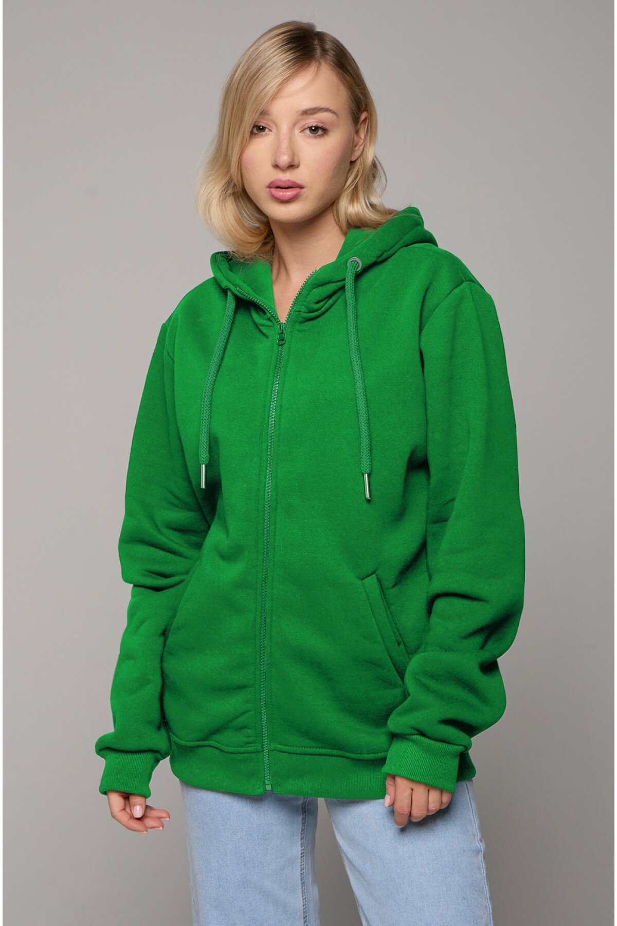 Толстовка спортивная