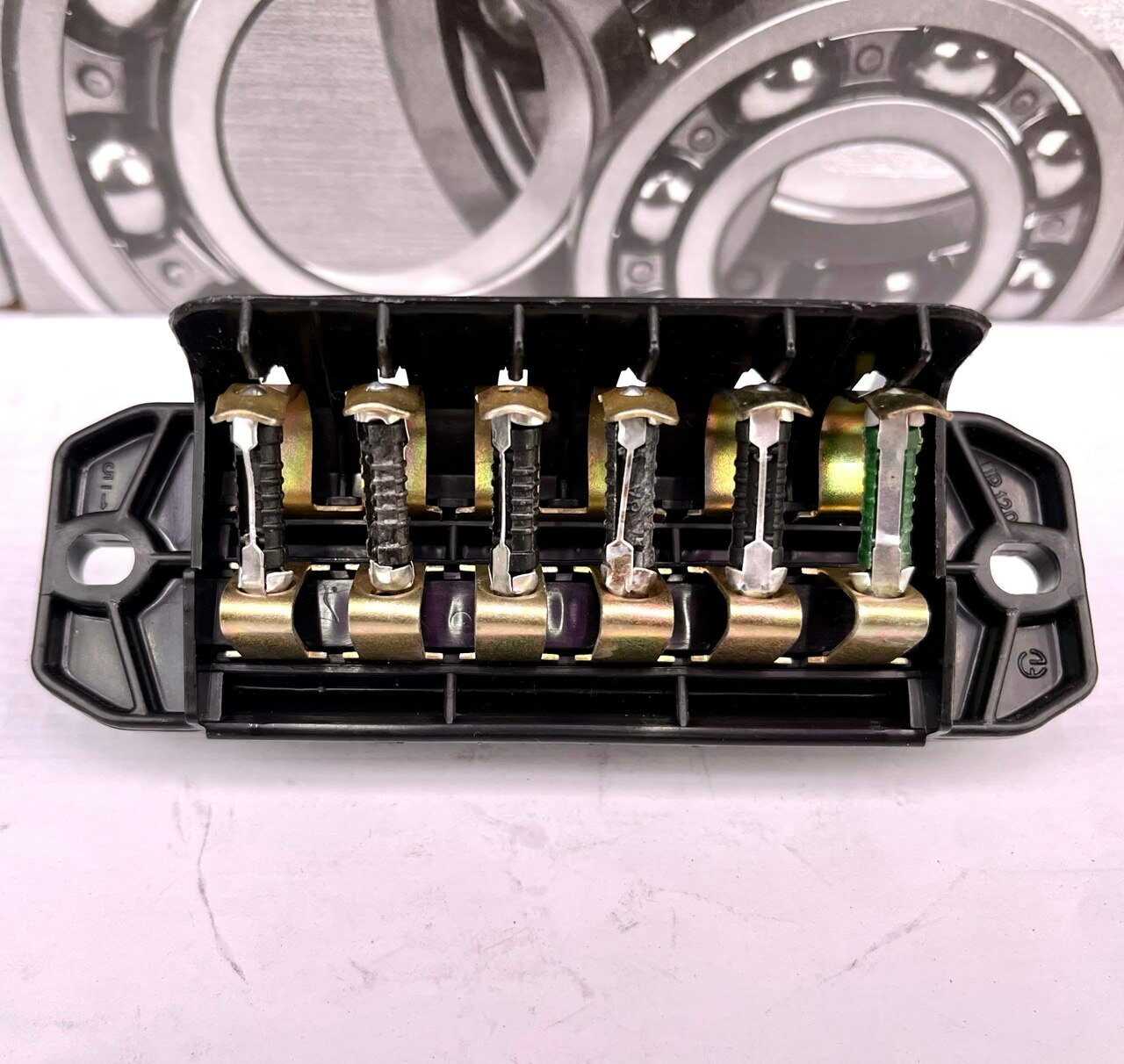 Блок предохранителей ВАЗ 2106, 2121, Нива, малый, ПР 120, 2106-3722100