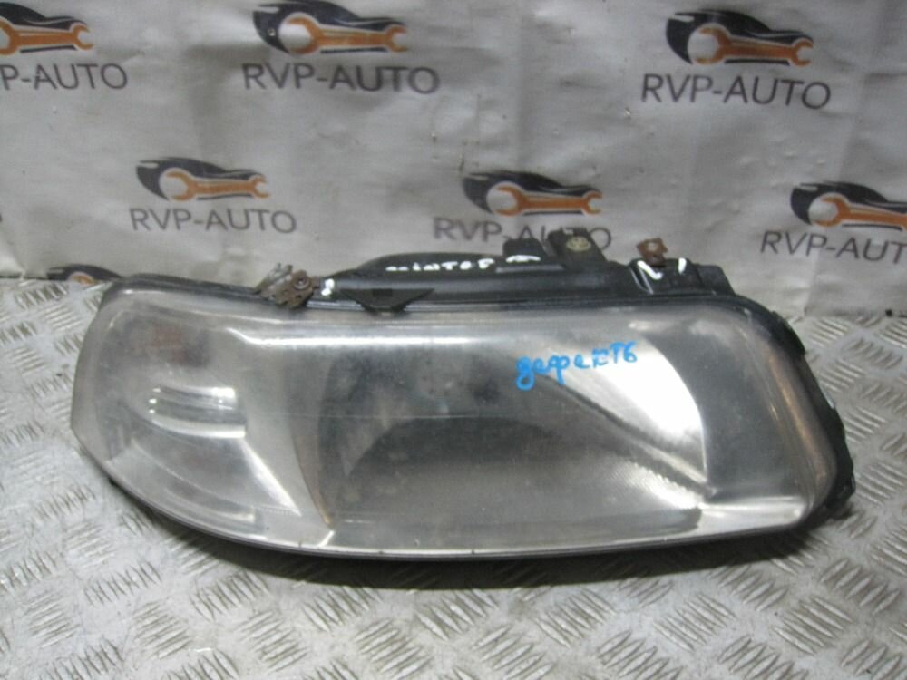 Фара правая VW Pointer 2003—2006 5X0853651
