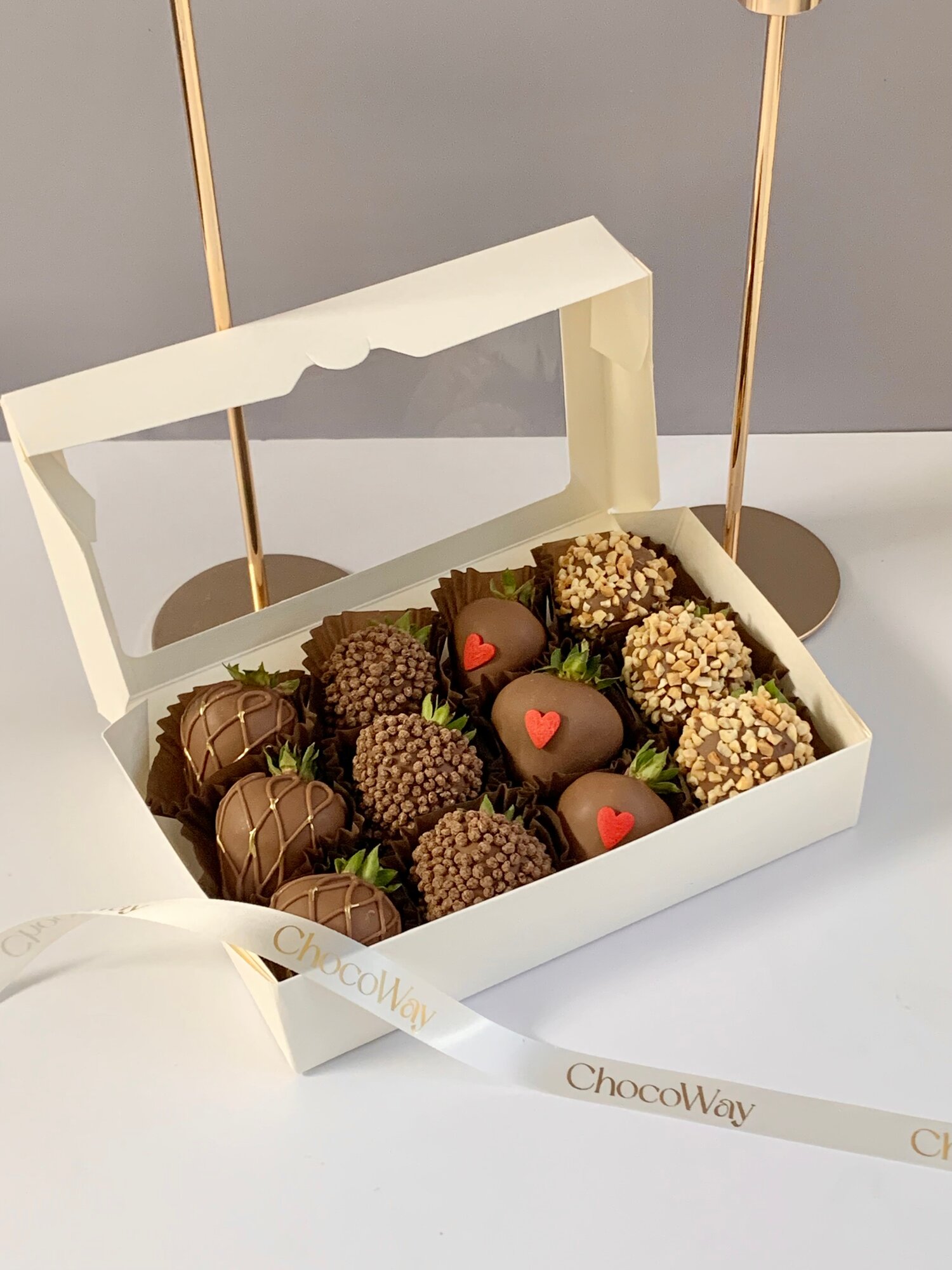 Клубника в шоколаде Подарочный набор, 12 штук, подарочная упаковка