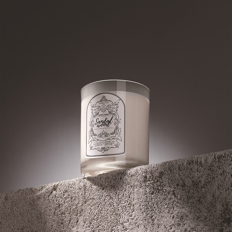 Свеча CHLOEFU LAN "Белый чай Цинхуань", бездымная, соевый воск