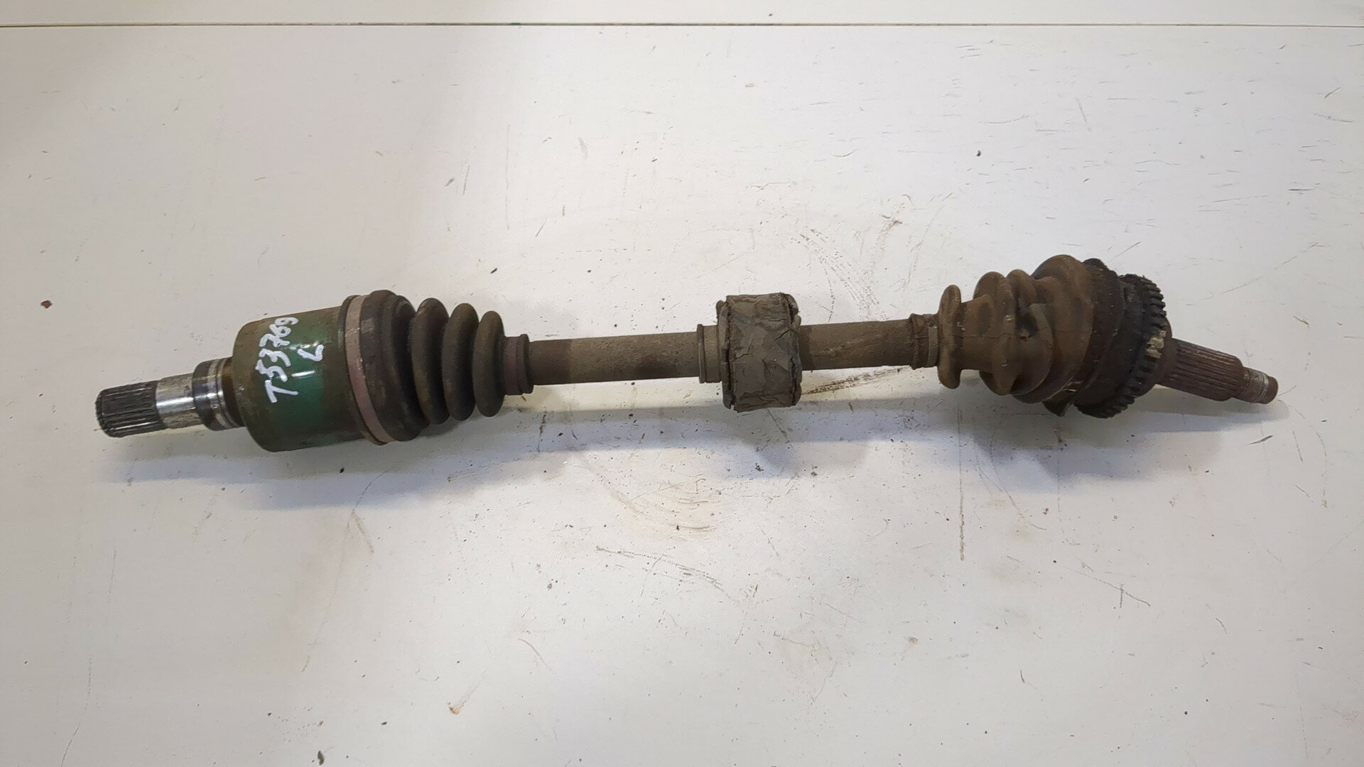 Полуось (вал, шрус) левая передняя Suzuki Liana Б/У