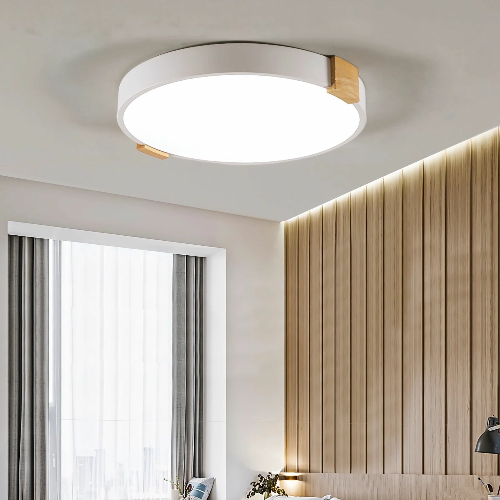 Потолочный светильник