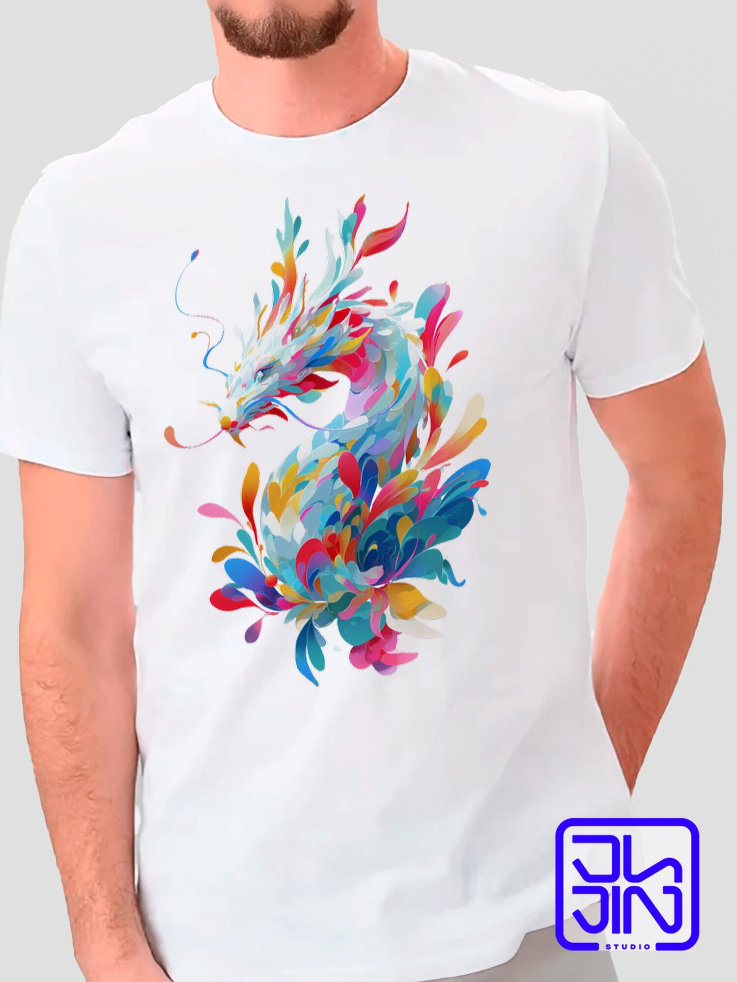 Футболка классическая мужская с авторским принтом Разноцветный абстрактный дракон в пестрой аниме абстракции с яркими цветами, белый хлопковый трикотаж с прикольным рисунком на груди