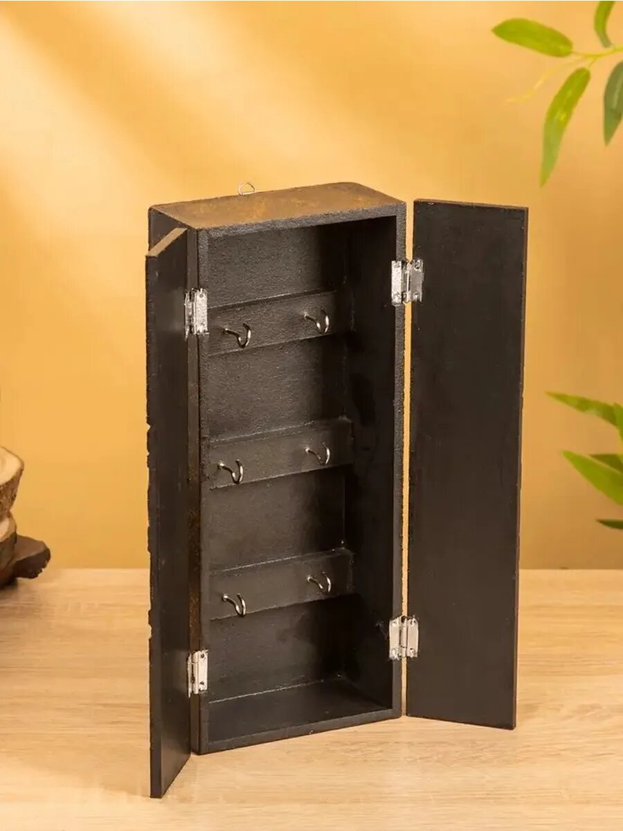 Стильная ключница с уникальным дизайном