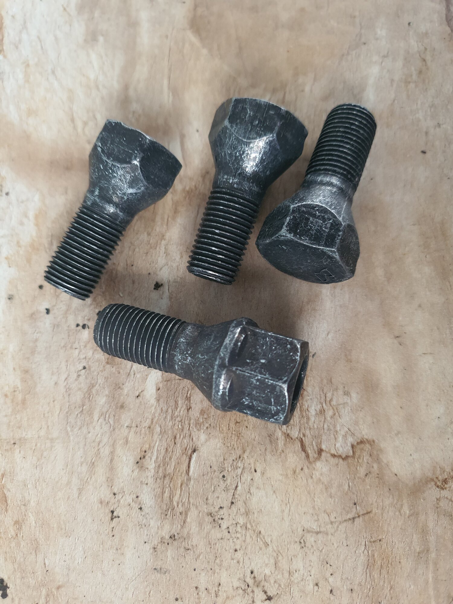 Болты Штампованых Дисков Ваз Классика 2101 2106 2107 2104 4 Штуки.