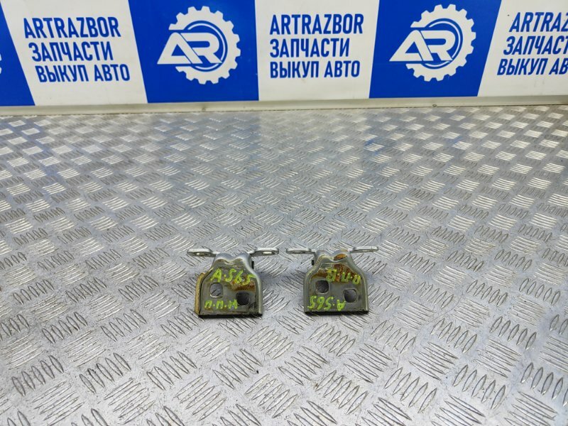 Б/У Петля двери передней правой LADA Ларгус / Лада Ларгус 1.6 K4MA490 105 Л.С 2013